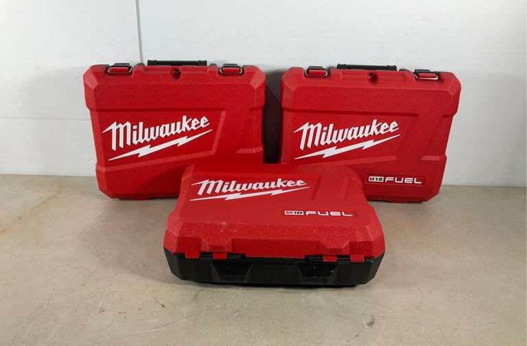 3 Milwaukee M18 Fuel cases - Hash Auctions