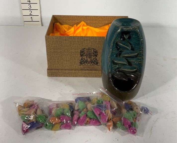 Xiang Lu incense burner with incense - Hash Auctions