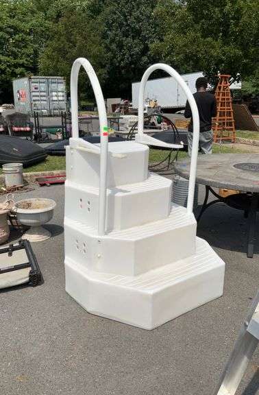 Pool Steps, poly staircase handled steps, or use for other uses you ...