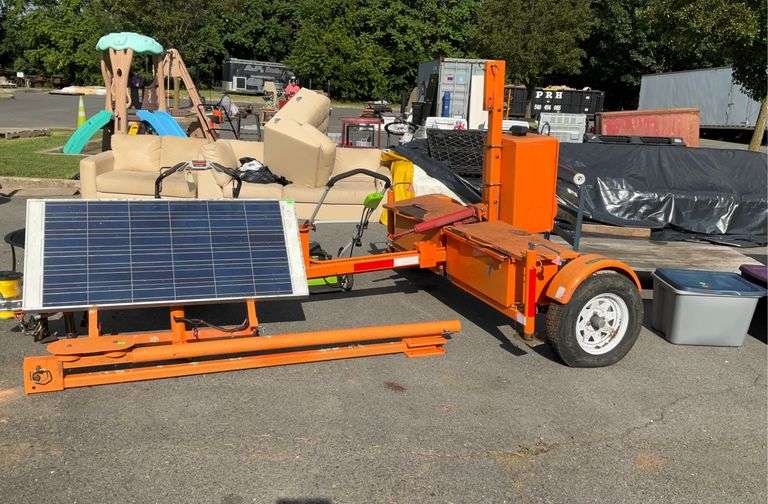 Solar powered traffic message board, doesn't the message board, does ...