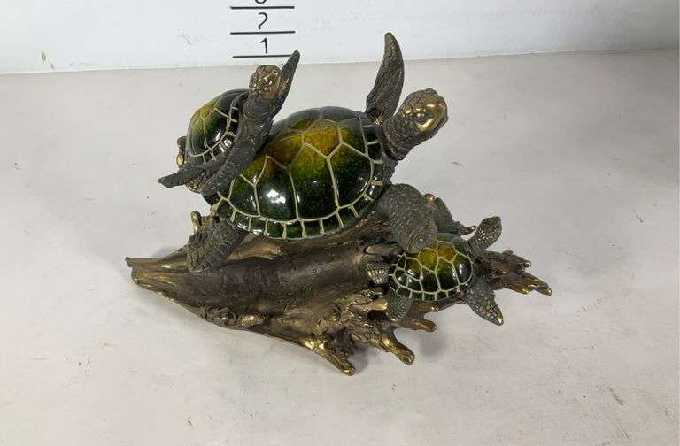 Sea turtles on wave statue. - Hash Auctions