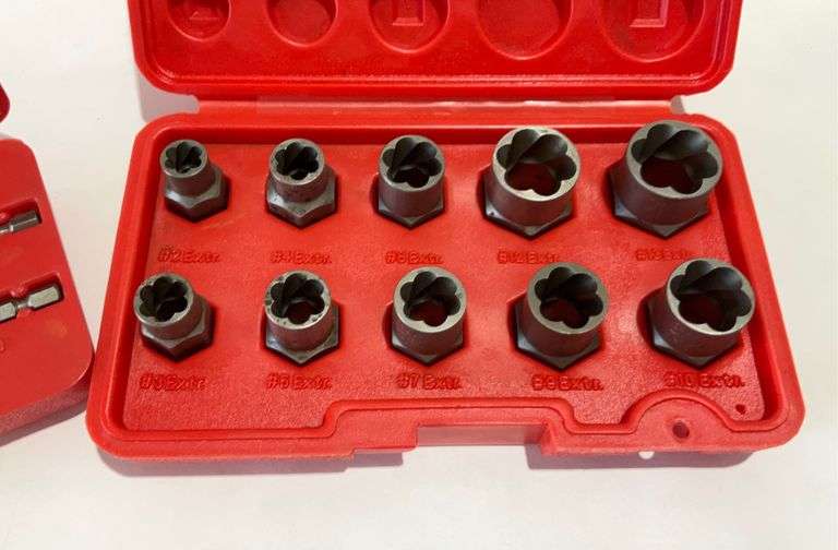 2 Craftsman bolt extractor sets. - Hash Auctions