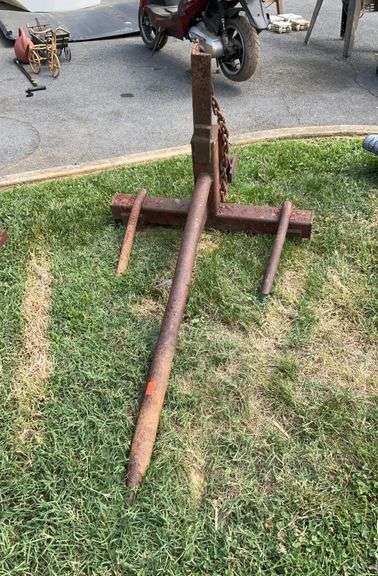 Farm equipment front loader bucket mount style, hay bale spike 42”L ...