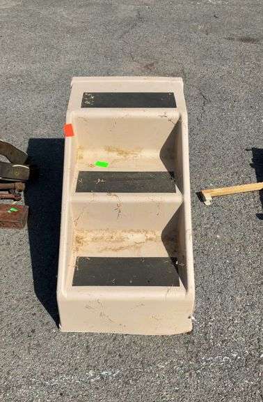 Poly three step platform - Hash Auctions