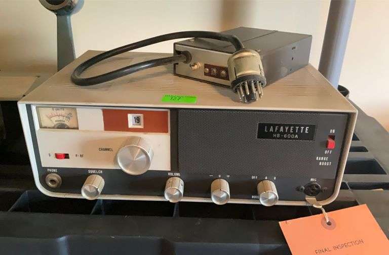 2 Lafayette Ham Radios, HB-600A & 625 - Hash Auctions