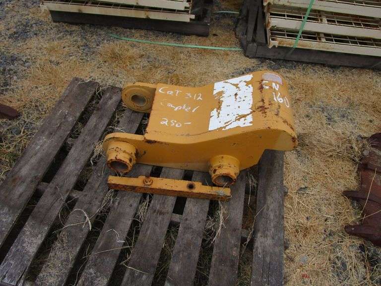 CAT 312 QUICK COUPLER - Heaverlo Northwest Auctions