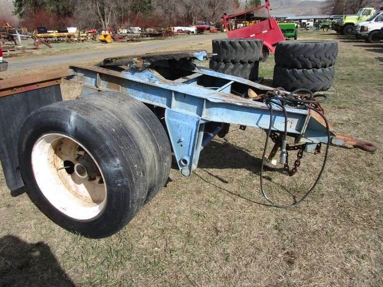 FRUEHAUF TRAILER DOLLY, non titled farm dolly - Heaverlo Northwest Auctions