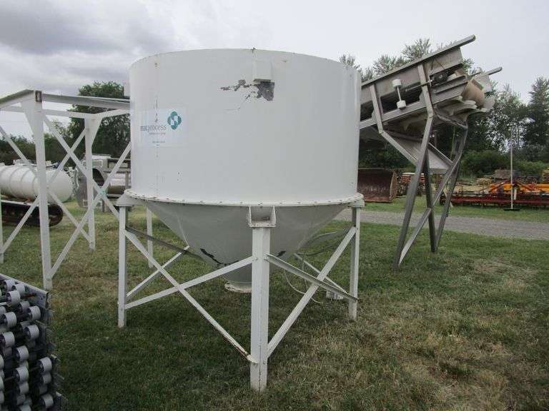 6' HOPPER - Heaverlo Northwest Auctions