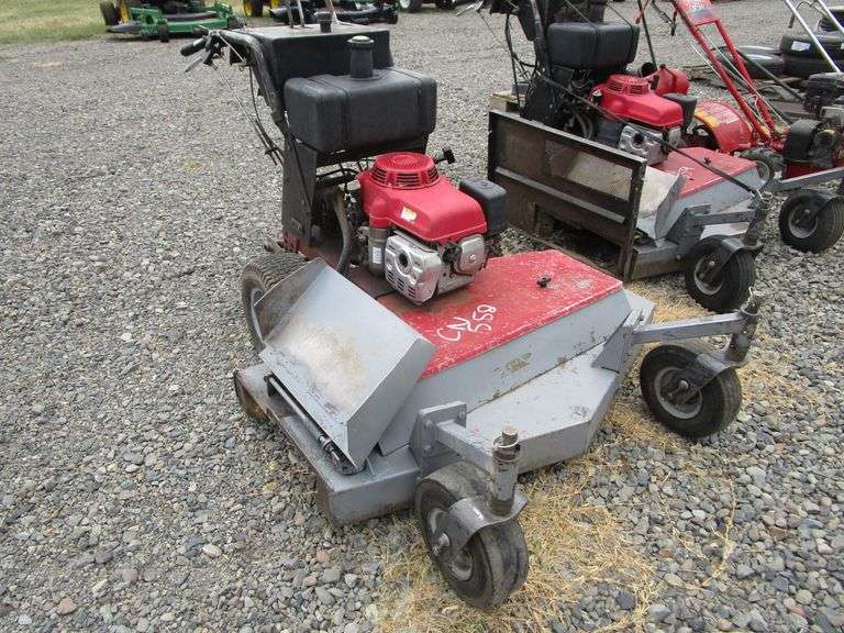 HONDA COMMERCIAL WALK BEHIND MOWER 1676 HRS - Heaverlo Northwest Auctions