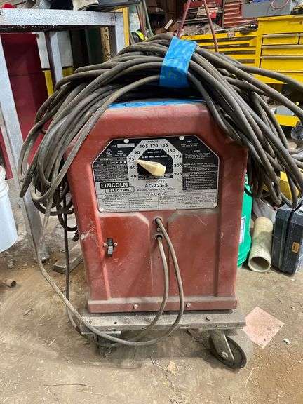 Lincoln Electric Tombstone Welder - Halfhill Auction Group