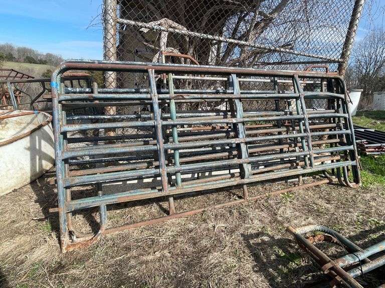 Farm Gates - Halfhill Auction Group
