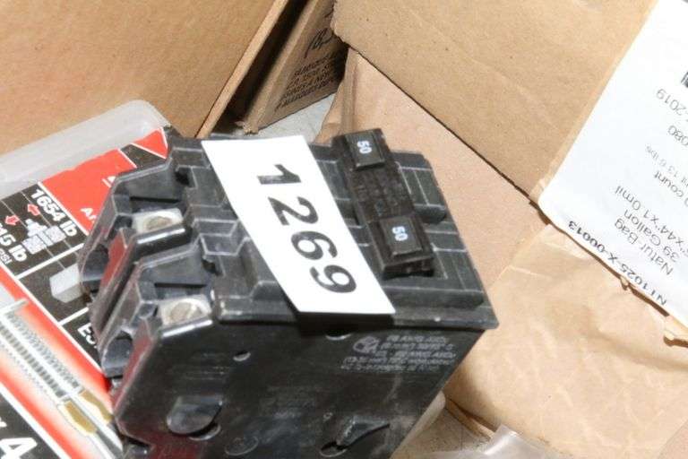 SQUARE D 50A 2P PLUG-ON CIRCUIT BREAKER - Dallas Online Auction Company