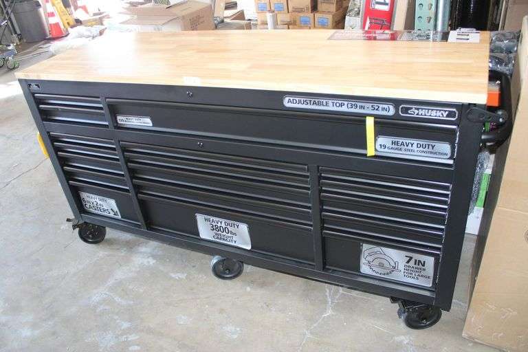 HUSKY 72'' X 24'' HEAVY-DUTY 18-DRAWER MOBILE WORKBENCH TOOL CHEST WITH ...