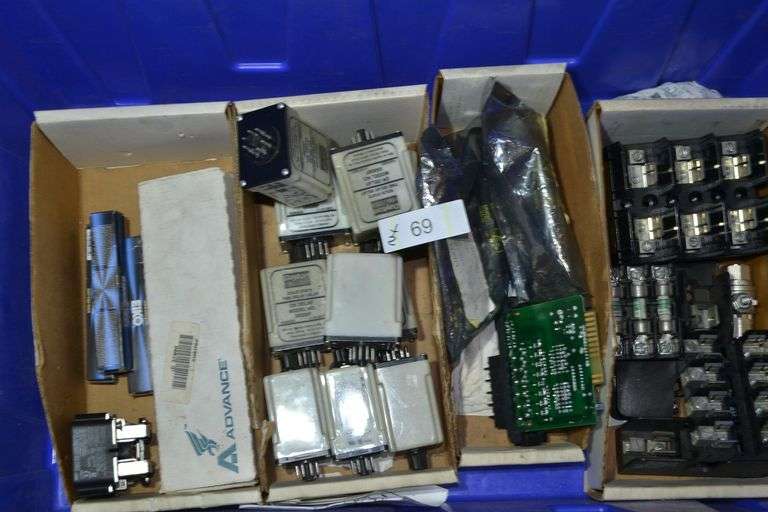 CONTENTS OF CONTAINER INCLUDES ELECTRICAL COMPONENTS - Dallas Online ...