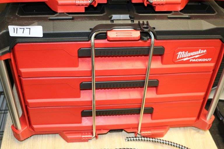 MILWAUKEE PACKOUT 2 DRAWER PACKOUT TOOL BOX - Dallas Online Auction Company