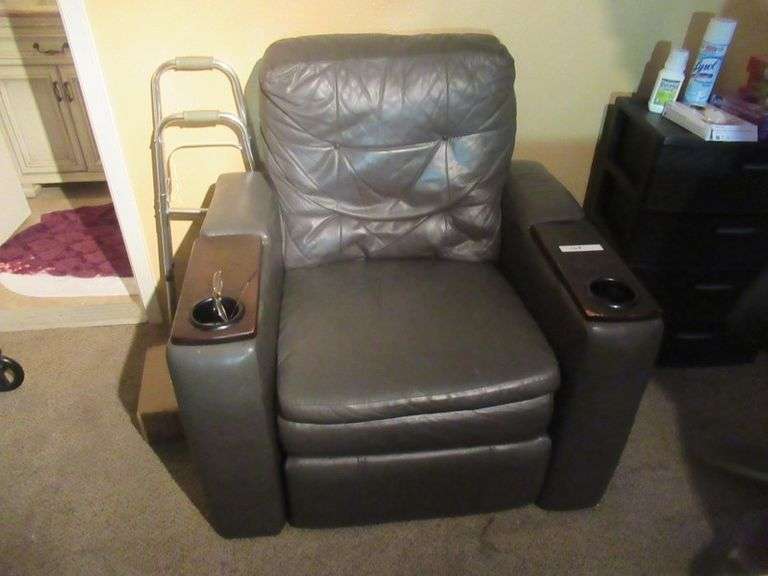 NICE COMFORTABLE ELECTRIC POWERED ADJUSTABLE CHAIR WITH STORAGE ...
