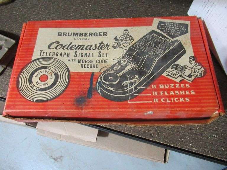 VINTAGE BRUMBERGER CODEMASTER TELEGRAPH SET WITH MORSE CODE IN ORGINAL ...