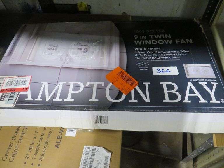 HAMPTON BAY 9 IN WINDOW FAN - Dallas Online Auction Company