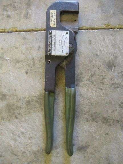 ASSORTED BENDIX AIRCRAFT TOOLS - Dallas Online Auction Company