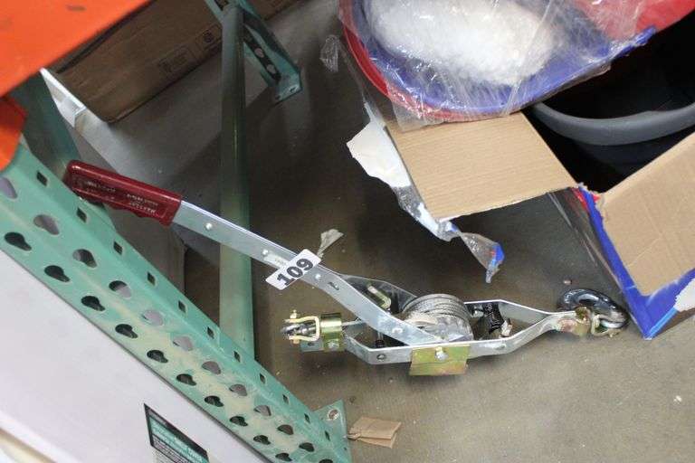 LARGE RATCHETED METAL TOWING LINE - Dallas Online Auction Company