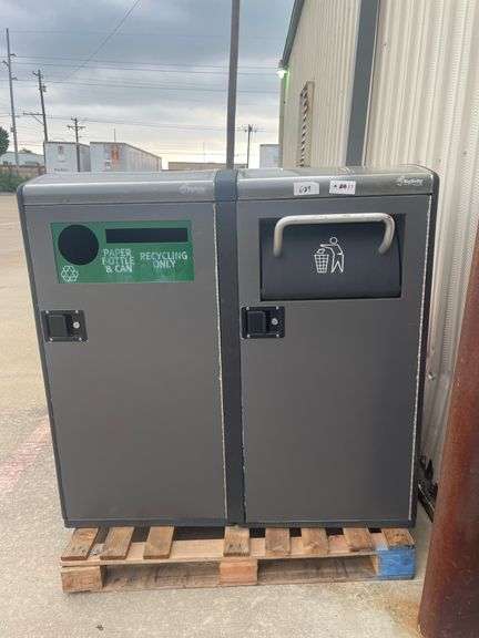 BIGBELLY SMART AND SOLAR POWERED COMPACTOR BB5 - Dallas Online Auction ...