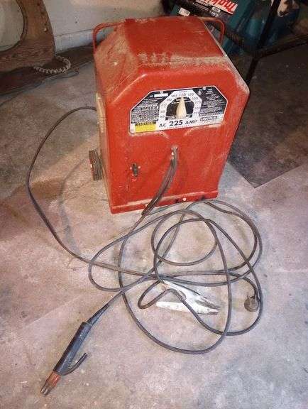 Lincoln 220 welder - Integrity Auctioneers