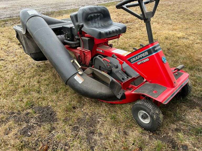 Snapper SR1328 Mower - Integrity Auctioneers