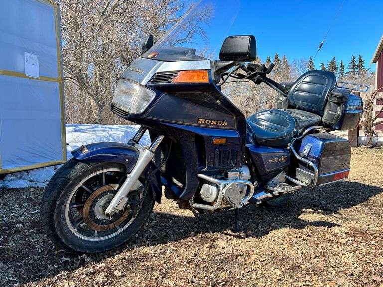 1986 Honda Goldwing Aspencade Motorcycle - Integrity Auctioneers