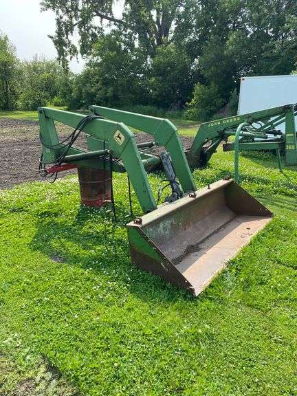 John Deere 48 Loader - Integrity Auctioneers