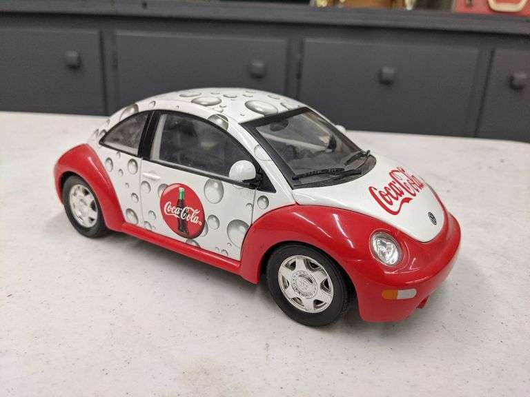 1:18 SCALE DIE-CAST COCA-COLA VW BUG MODEL - Isabell Auction