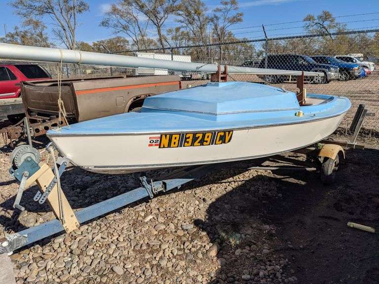 1968 HOLSCLAW LUGER 16-FT. SAIL BOAT KIT WITH TRAILER - Isabell Auction