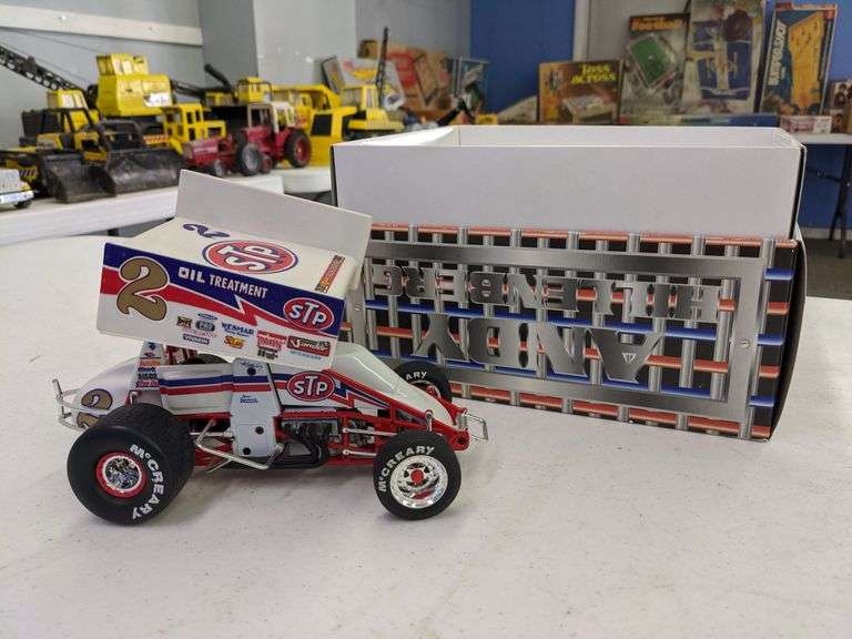 1:18 SCALE DIE-CAST SPRINT CAR - Isabell Auction