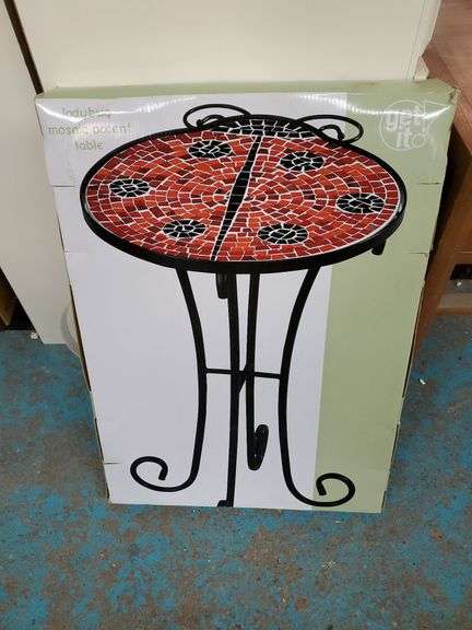 LADY BUG MOSAIC TABLE - Isabell Auction