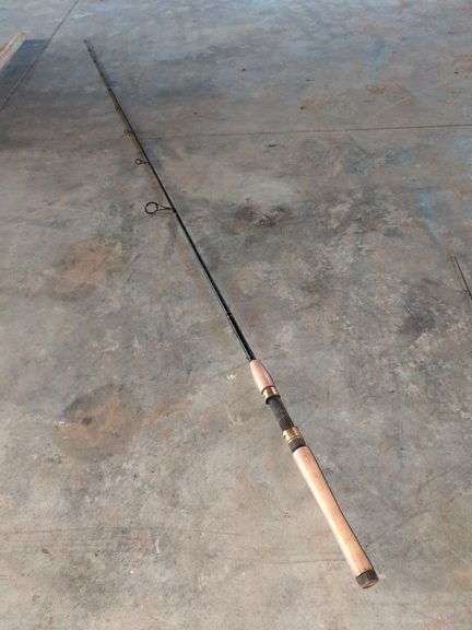 CABELA'S GRAPHITE FISHING ROD - Isabell Auction