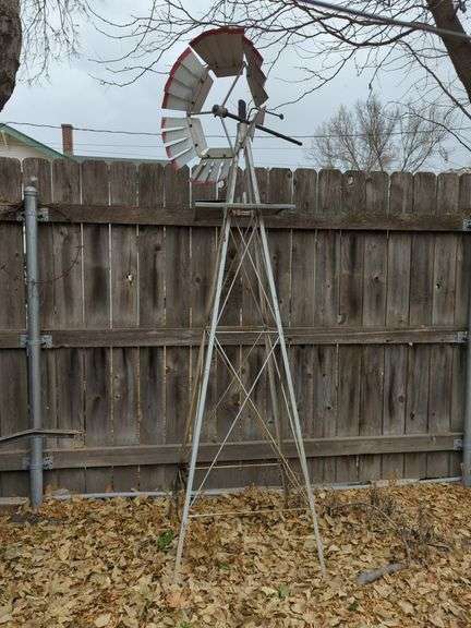 7-FT. METAL YARD WINDMILL - Isabell Auction