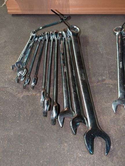 (12) STANDARD WRENCHES - Isabell Auction