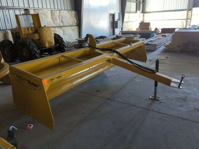 BUFFALO 12-FT. PULL TYPE HYDRAULIC BOX SCRAPER (NEW...NEVER USED ...