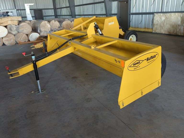 BUFFALO 12-FT. PULL TYPE HYDRAULIC BOX SCRAPER (NEW...NEVER USED ...