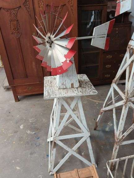 PRIMITIVE WOODEN (METAL FAN) YARD WINDMILL (58" TALL) - Isabell Auction