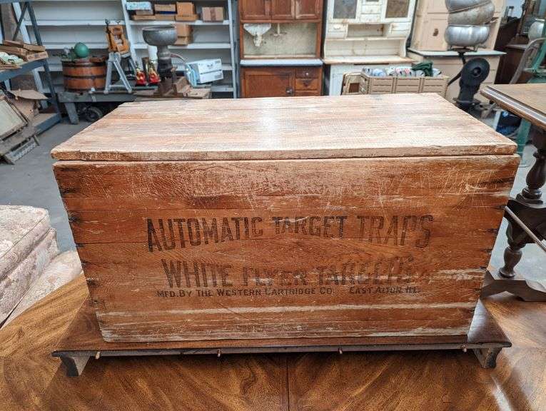 VINTAGE WOODEN WHITE FLYER TARGETS BOX (34"W X 19"T X 17"D) - Isabell ...