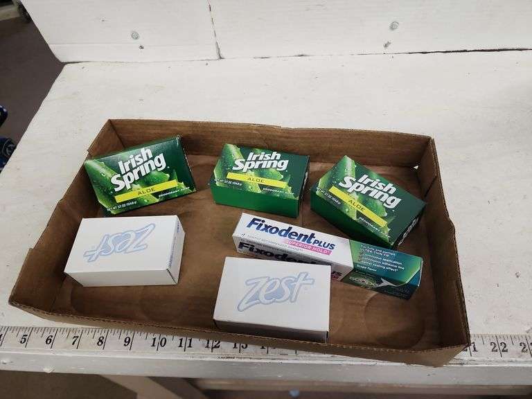 ASSORTED PERSONAL PRODUCTS - Isabell Auction