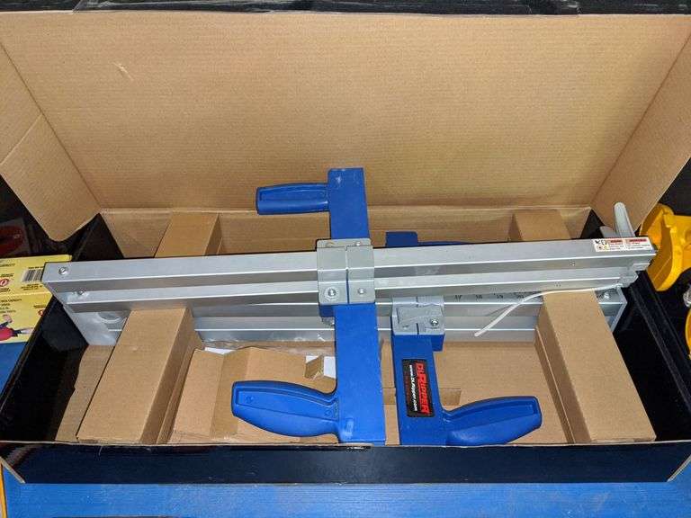 DL RIPPER DRYWALL CUTTING TOOL - Isabell Auction