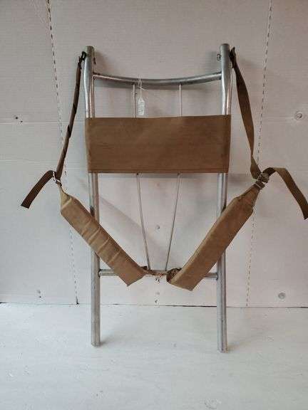 BOY SCOUT PACK CHAIR - Isabell Auction