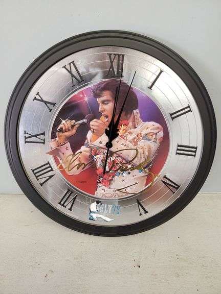 20 IN. ROUND ELVIS CLOCK - Isabell Auction
