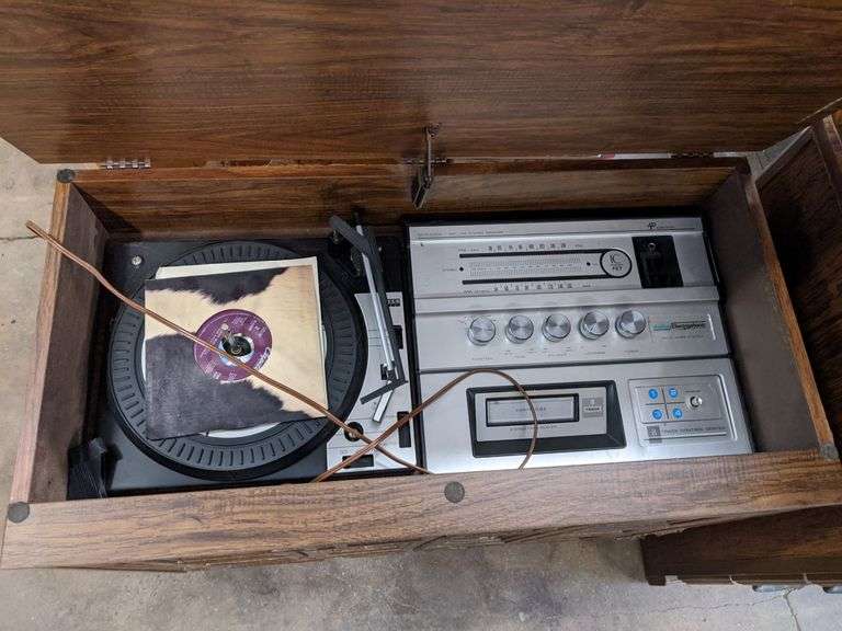 VINTAGE 32-IN. WIDE MORSE ELECTROPHONIC CONSOLE MUSIC SYSTEM - Isabell ...