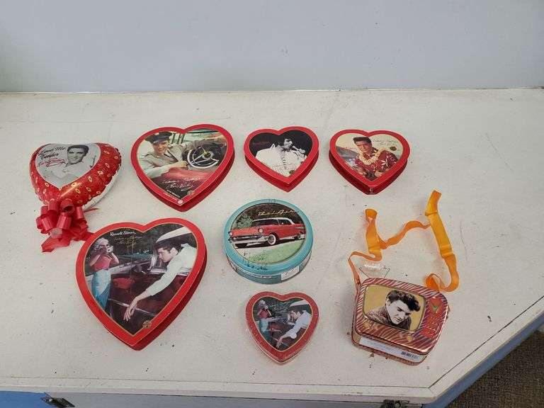 ASSORTED ELVIS TINS, CANDY BOXES, BALLOON, ETC - Isabell Auction