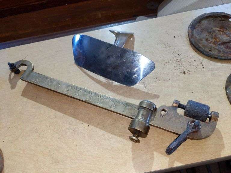 VINTAGE HOWE BRASS SCALE ARM & METAL REARVIEW MIRROR - Isabell Auction