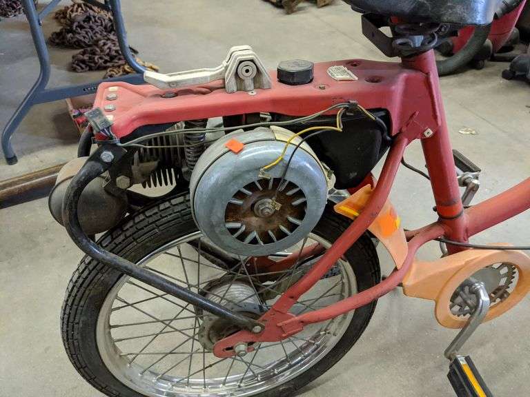 1963 AMF ROADMASTER MOPED WITH PARTS (NO TITLE) (SITTING SINCE APROX ...