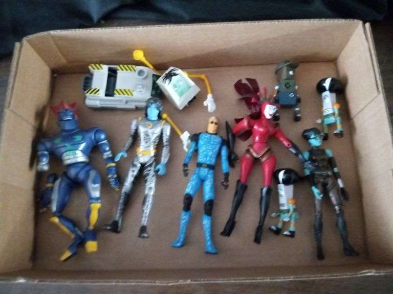 ASST'D REBOOT ACTION FIGURES - Isabell Auction