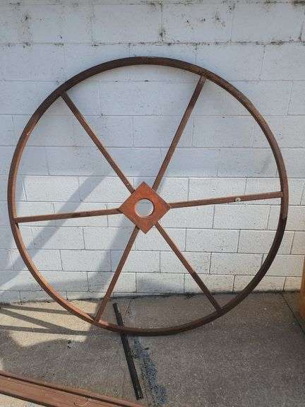 (OUT) 6 FT. WHEEL - Isabell Auction